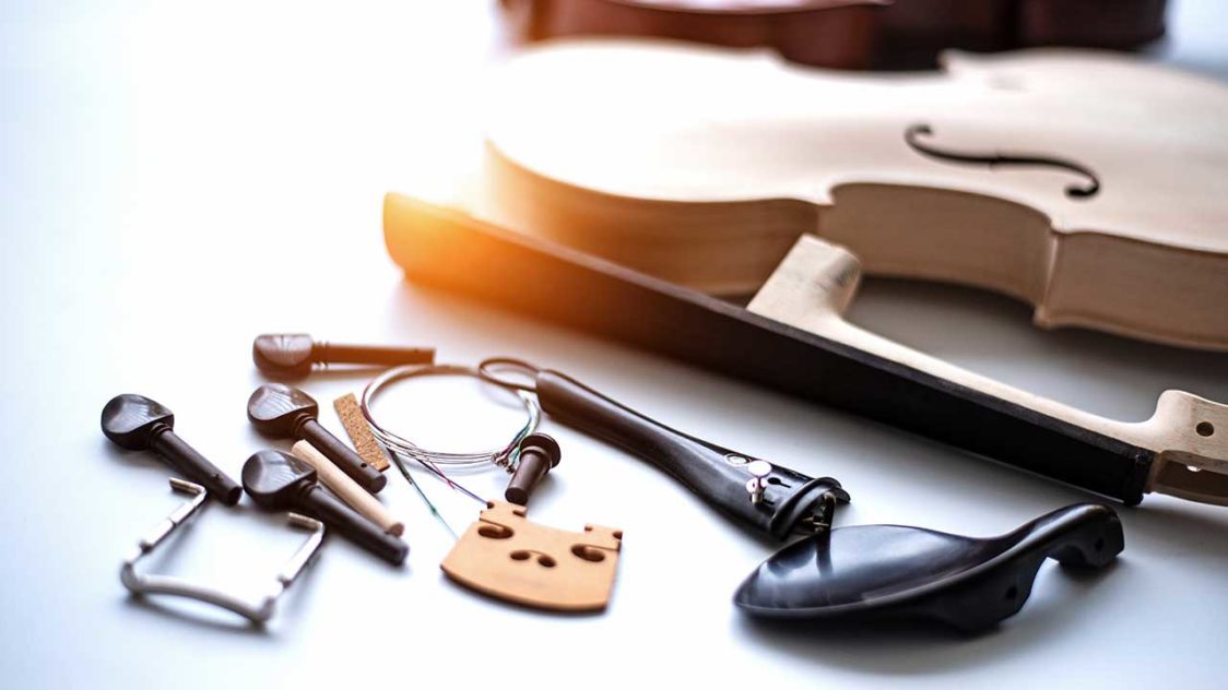 Violin Parts | What Makes a Violin? | NewViolinist